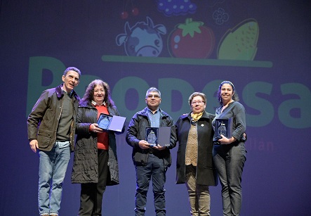 Medio millar de Campesinos y Campesinas celebran su Día :: Ilustre ...